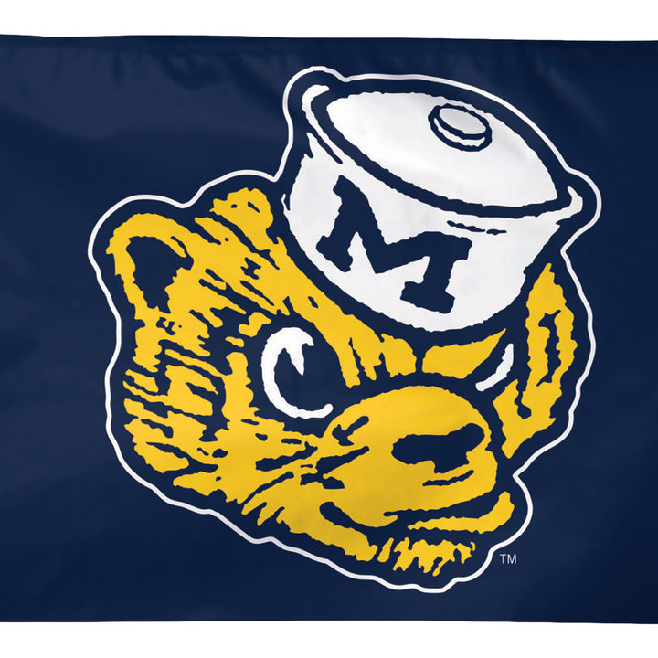 University of Michigan Flags & Pennants – The M Den Shop